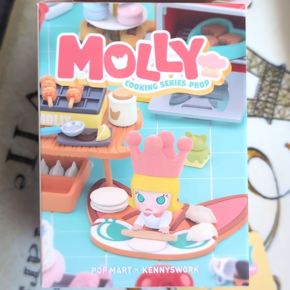 Pop Mart | Toys | Rare Molly Mini Collectible Figure Cooking Series ...
